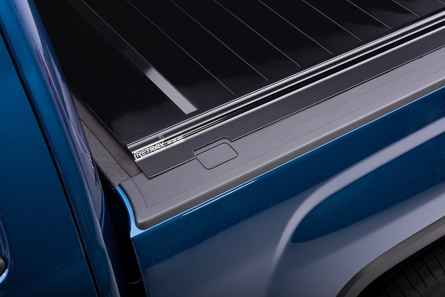 Retrax Pro Tonneau Cover - Free Shipping & Price Match Guarantee