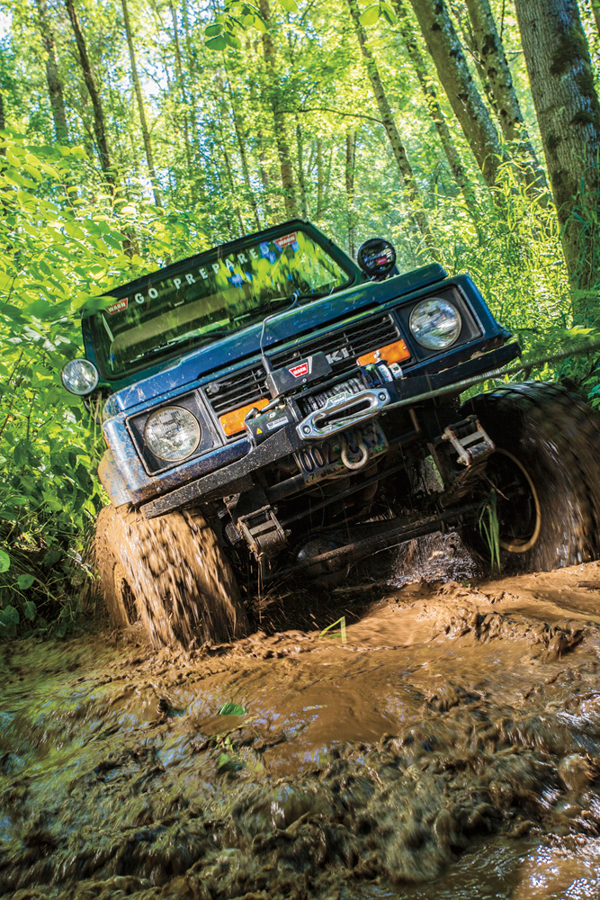 WARN VR8000 Winch - Prompt Shipping and Price Match Guarantee