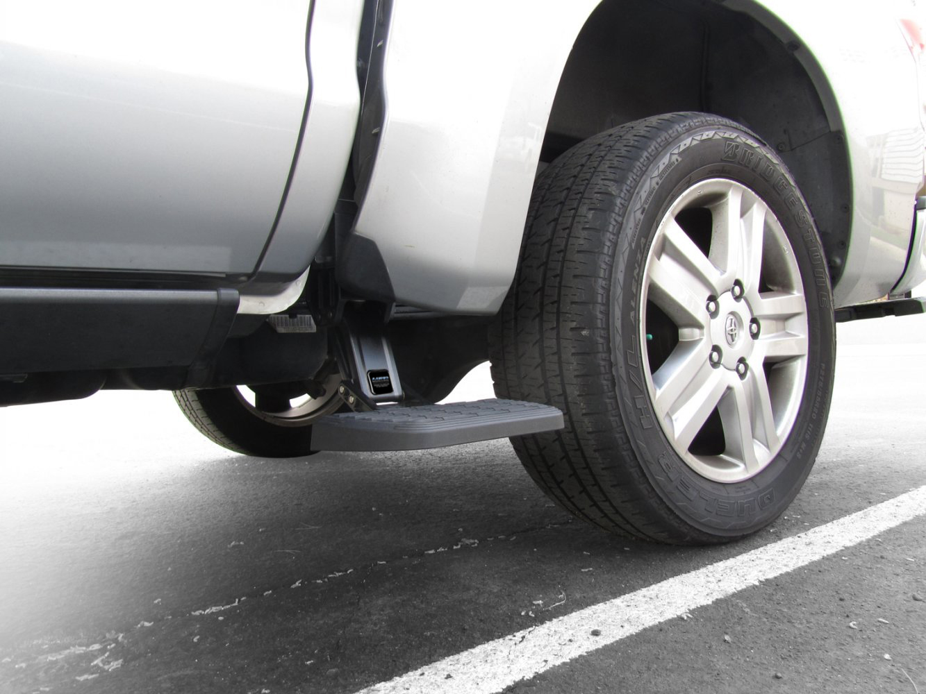 Lund Innovation in Motion BedStep2 Retractable Truck Step - Ships Direct