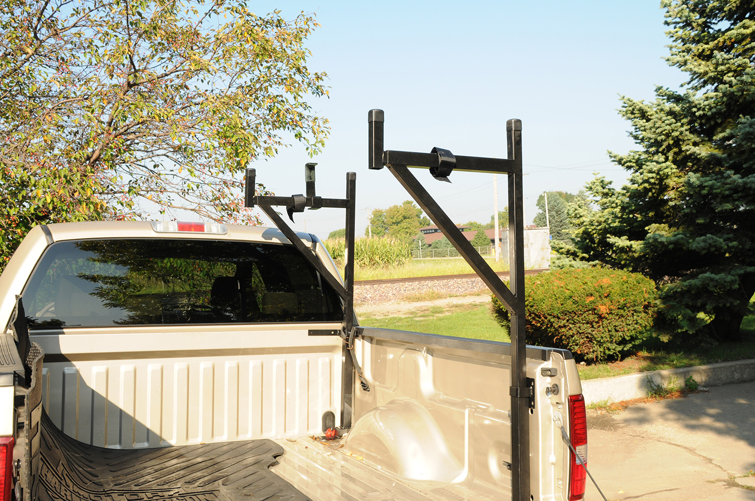 Half Ladder Rack - Dee Zee DZ95053